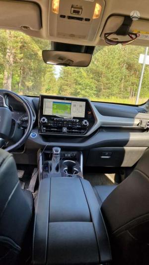 Melns Toyota Highlander 2021 Viļņa, ar dzinēja tilpumu 2.49 L un nobraukumu 120 tūkst. km par 39700 €, foto 16 vietnē AUTOMOTO.COM.LV