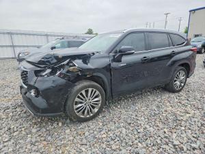 Black Toyota Highlander 2021 in Klaipeda, with an engine capacity of 2.50 L and mileage of 154 thousand km for 17500 €, photo  on AUTOMOTO.COM.LV