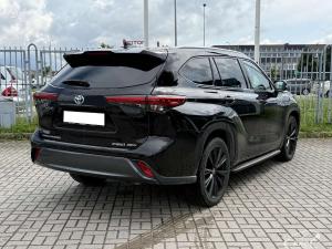 Melns Toyota Highlander 2021 Klaipėda, ar dzinēja tilpumu 2.49 L un nobraukumu 153 tūkst. km par 36000 €, foto 4 vietnē AUTOMOTO.COM.LV
