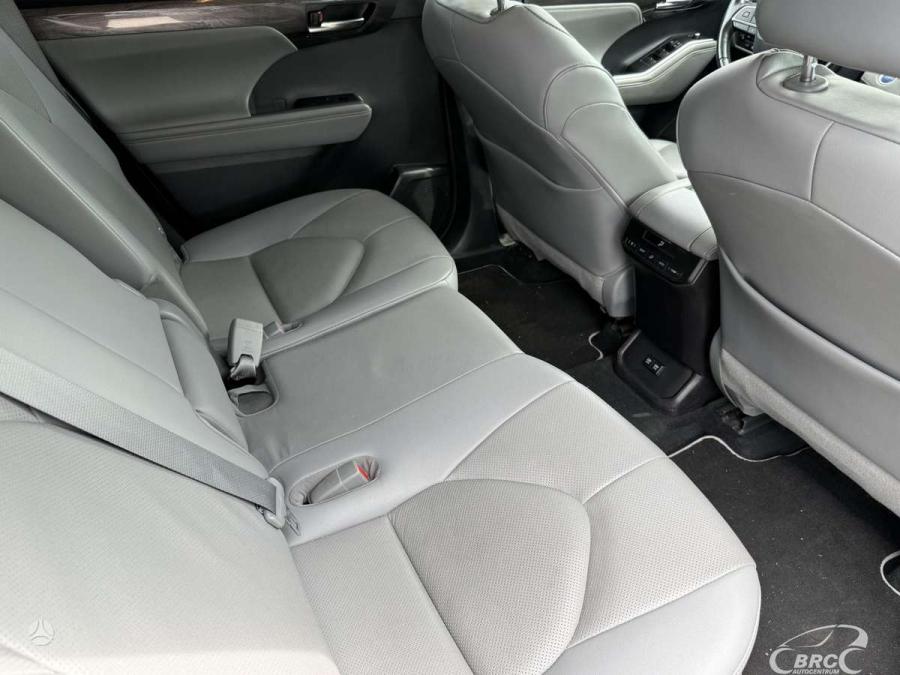 Melns Toyota Highlander 2021 Klaipėda, ar dzinēja tilpumu 2.49 L un nobraukumu 153 tūkst. km par 36000 €, foto 7 vietnē AUTOMOTO.COM.LV