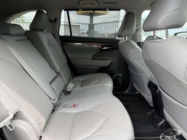 Melns Toyota Highlander 2021 Klaipėda, ar dzinēja tilpumu 2.49 L un nobraukumu 153 tūkst. km par 36000 €, foto 7 vietnē AUTOMOTO.COM.LV
