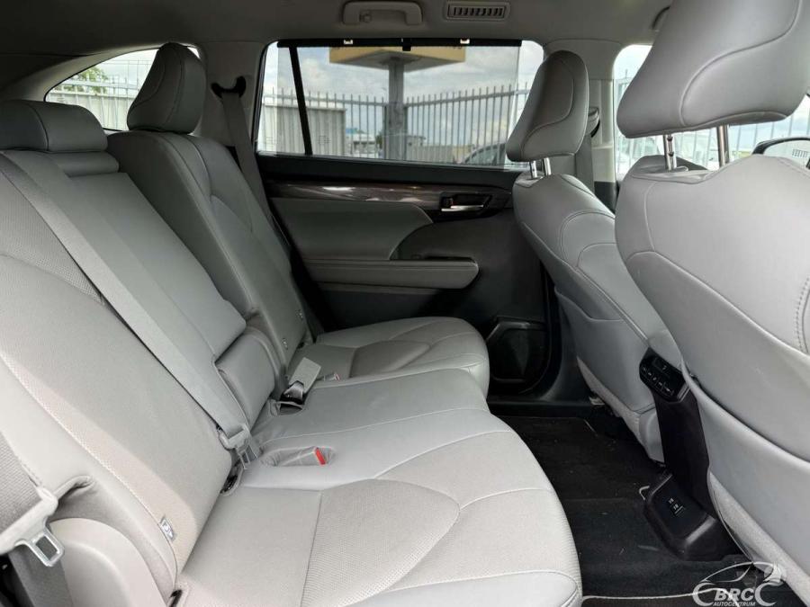 Melns Toyota Highlander 2021 Klaipėda, ar dzinēja tilpumu 2.49 L un nobraukumu 153 tūkst. km par 36000 €, foto 8 vietnē AUTOMOTO.COM.LV