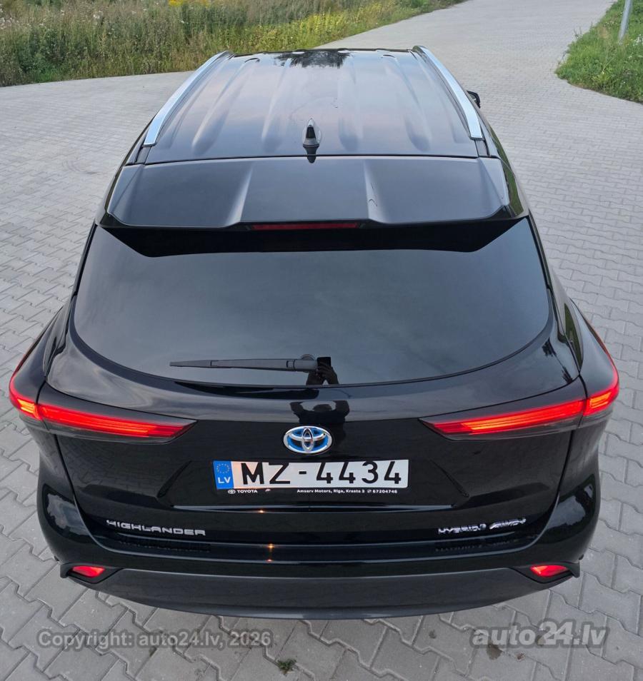 Melns Toyota Highlander 2021 Rīga, ar dzinēja tilpumu 2.50 L un nobraukumu 103 tūkst. km par 36460 €, foto 6 vietnē AUTOMOTO.COM.LV