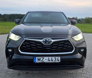 Melns Toyota Highlander 2021 Rīga, ar dzinēja tilpumu 2.50 L un nobraukumu 103 tūkst. km par 36460 €, foto 11 vietnē AUTOMOTO.COM.LV
