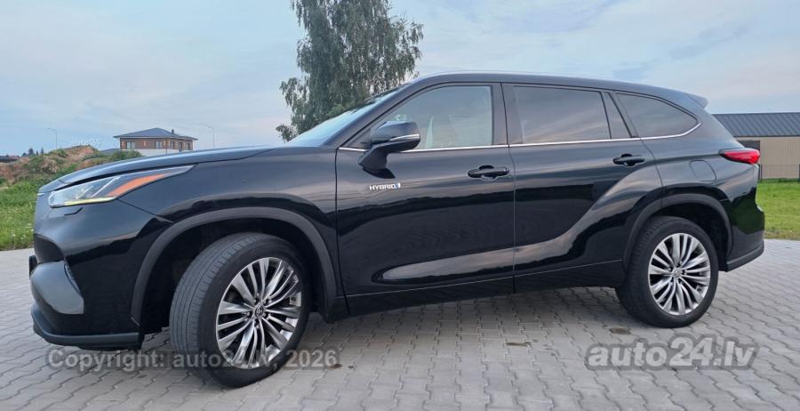 Melns Toyota Highlander 2021 Rīga, ar dzinēja tilpumu 2.50 L un nobraukumu 103 tūkst. km par 36460 €, foto 12 vietnē AUTOMOTO.COM.LV