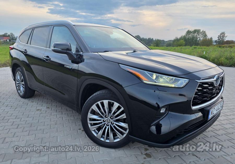Melns Toyota Highlander 2021 Rīga, ar dzinēja tilpumu 2.50 L un nobraukumu 103 tūkst. km par 36460 €, foto 15 vietnē AUTOMOTO.COM.LV
