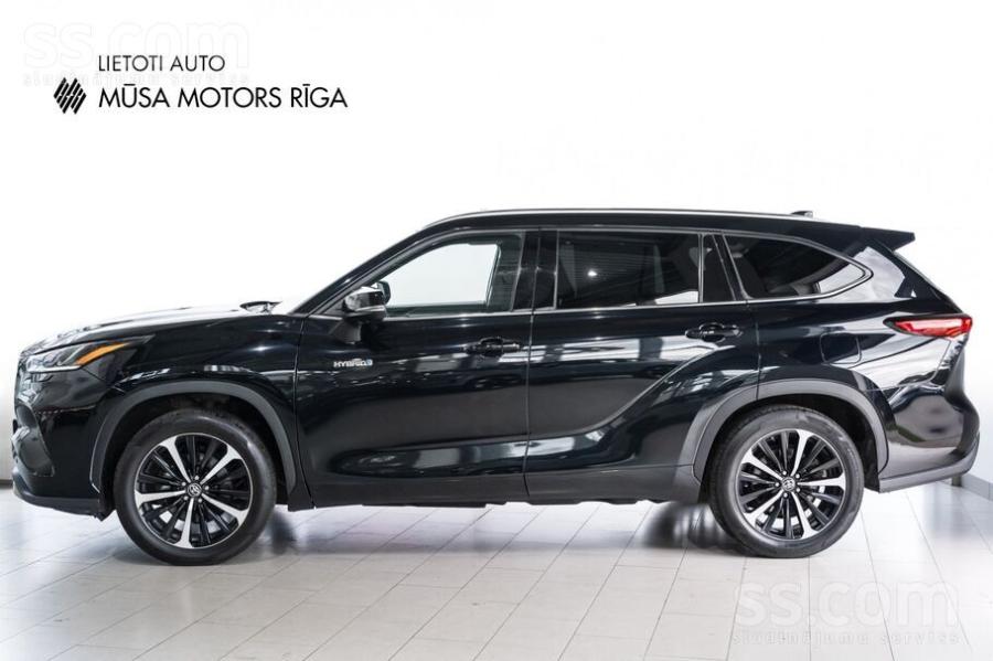 Melns Toyota Highlander 2021 Rīga, ar dzinēja tilpumu 2.50 L un nobraukumu 178 tūkst. km par 34900 €, foto 10 vietnē AUTOMOTO.COM.LV