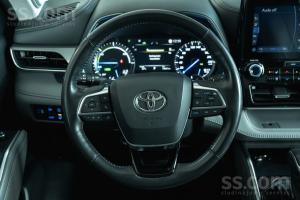 Melns Toyota Highlander 2021 Rīga, ar dzinēja tilpumu 2.50 L un nobraukumu 178 tūkst. km par 34900 €, foto 13 vietnē AUTOMOTO.COM.LV