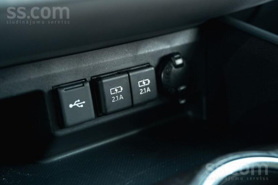 Melns Toyota Highlander 2021 Rīga, ar dzinēja tilpumu 2.50 L un nobraukumu 178 tūkst. km par 34900 €, foto 21 vietnē AUTOMOTO.COM.LV