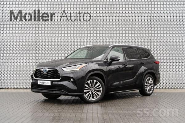 Black Toyota Highlander 2021 in Riga, with an engine capacity of 2.50 L and mileage of 120 thousand km for 35250 €, photo 1 on AUTOMOTO.COM.LV