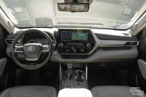 Black Toyota Highlander 2022 in Vilnius, with an engine capacity of 2.50 L and mileage of 122 thousand km for 39150 €, photo 25 on AUTOMOTO.COM.LV