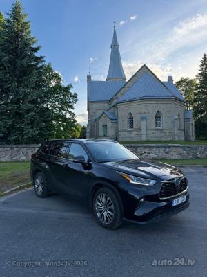 Melns Toyota Highlander 2022 Tallina, ar dzinēja tilpumu 2.50 L un nobraukumu 109 tūkst. km par 37000 €, foto 4 vietnē AUTOMOTO.COM.LV