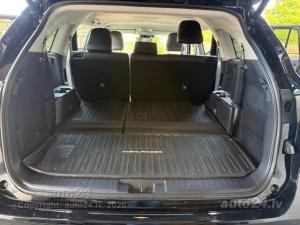 Melns Toyota Highlander 2024 Tallina, ar dzinēja tilpumu 2.50 L un nobraukumu 21 tūkst. km par 54790 €, foto 14 vietnē AUTOMOTO.COM.LV