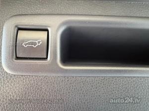 Melns Toyota Highlander 2024 Tallina, ar dzinēja tilpumu 2.50 L un nobraukumu 21 tūkst. km par 54790 €, foto 18 vietnē AUTOMOTO.COM.LV