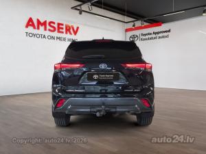 Melns Toyota Highlander 2022 Tallina, ar dzinēja tilpumu 2.50 L un nobraukumu 93 tūkst. km par 43990 €, foto 5 vietnē AUTOMOTO.COM.LV