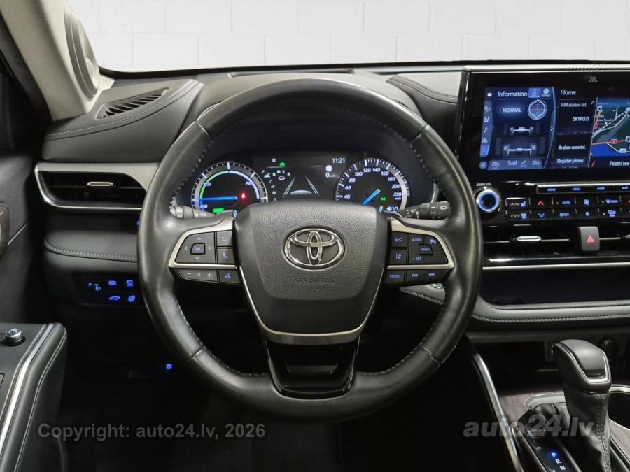 Melns Toyota Highlander 2022 Tallina, ar dzinēja tilpumu 2.50 L un nobraukumu 93 tūkst. km par 43990 €, foto 13 vietnē AUTOMOTO.COM.LV