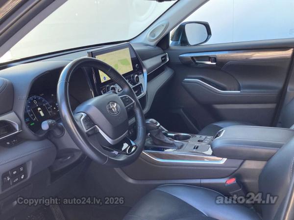 Melns Toyota Highlander 2023 Tallina, ar dzinēja tilpumu 2.49 L un nobraukumu 48 tūkst. km par 46995 €, foto 11 vietnē AUTOMOTO.COM.LV