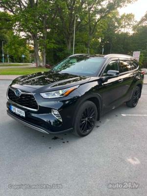 Black Toyota Highlander 2023 in Tallinn, with an engine capacity of 2.50 L and mileage of 52 thousand km for 48500 €, photo 3 on AUTOMOTO.COM.LV