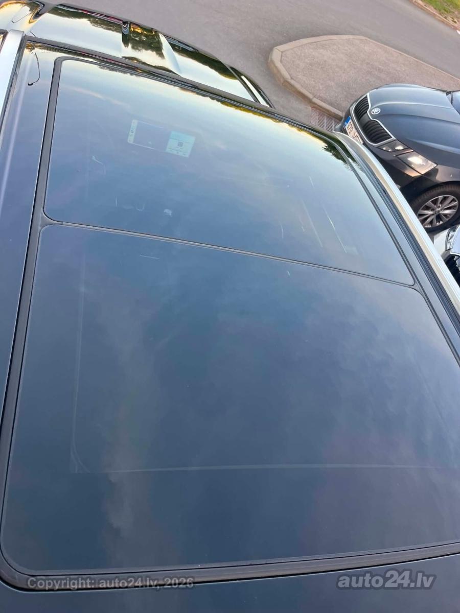 Black Toyota Highlander 2023 in Tallinn, with an engine capacity of 2.50 L and mileage of 52 thousand km for 48500 €, photo 25 on AUTOMOTO.COM.LV