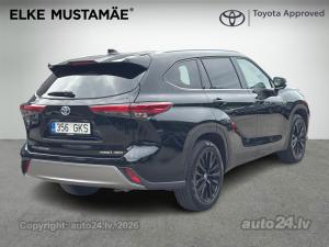 Melns Toyota Highlander 2023 Tallina, ar dzinēja tilpumu 2.49 L un nobraukumu 90 tūkst. km par 49995 €, foto 3 vietnē AUTOMOTO.COM.LV