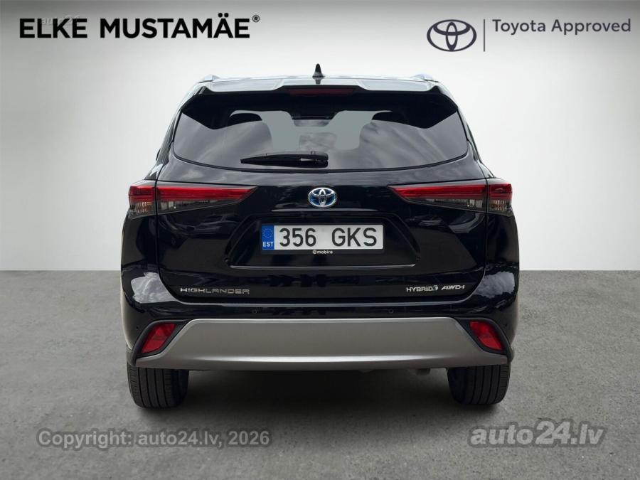 Melns Toyota Highlander 2023 Tallina, ar dzinēja tilpumu 2.49 L un nobraukumu 90 tūkst. km par 49995 €, foto 5 vietnē AUTOMOTO.COM.LV