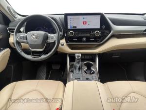 Melns Toyota Highlander 2023 Tallina, ar dzinēja tilpumu 2.49 L un nobraukumu 90 tūkst. km par 49995 €, foto 9 vietnē AUTOMOTO.COM.LV