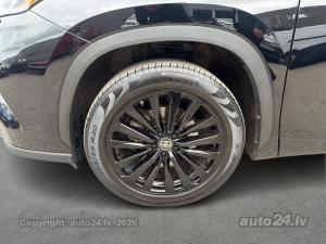Melns Toyota Highlander 2023 Tallina, ar dzinēja tilpumu 2.49 L un nobraukumu 90 tūkst. km par 49995 €, foto 16 vietnē AUTOMOTO.COM.LV