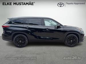 Melns Toyota Highlander 2023 Tallina, ar dzinēja tilpumu 2.49 L un nobraukumu 90 tūkst. km par 49995 €, foto 17 vietnē AUTOMOTO.COM.LV