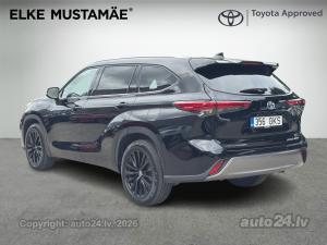 Melns Toyota Highlander 2023 Tallina, ar dzinēja tilpumu 2.49 L un nobraukumu 90 tūkst. km par 49995 €, foto 18 vietnē AUTOMOTO.COM.LV