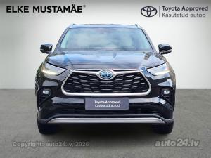 Melns Toyota Highlander 2023 Tallina, ar dzinēja tilpumu 2.49 L un nobraukumu 49 tūkst. km par 49900 €, foto 6 vietnē AUTOMOTO.COM.LV
