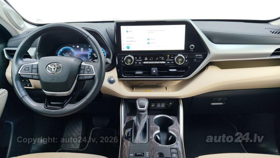 Melns Toyota Highlander 2023 Tallina, ar dzinēja tilpumu 2.49 L un nobraukumu 49 tūkst. km par 49900 €, foto 9 vietnē AUTOMOTO.COM.LV