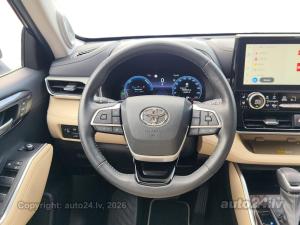 Melns Toyota Highlander 2023 Tallina, ar dzinēja tilpumu 2.49 L un nobraukumu 49 tūkst. km par 49900 €, foto 10 vietnē AUTOMOTO.COM.LV