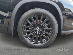 Melns Toyota Highlander 2023 Tallina, ar dzinēja tilpumu 2.49 L un nobraukumu 49 tūkst. km par 49900 €, foto 16 vietnē AUTOMOTO.COM.LV