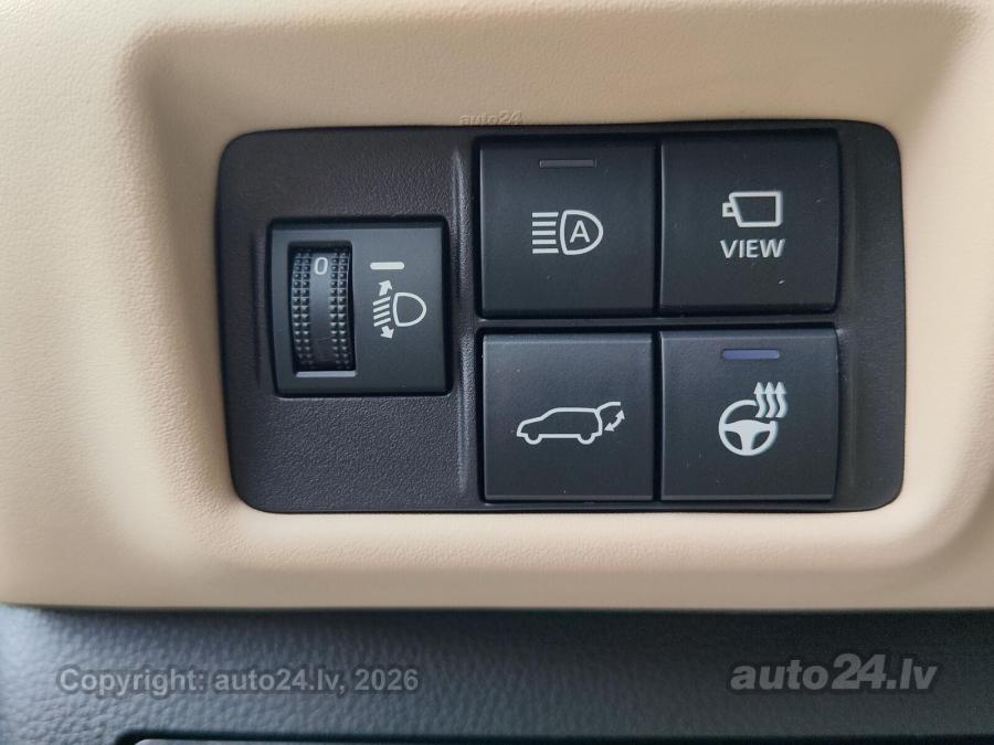 Melns Toyota Highlander 2023 Tallina, ar dzinēja tilpumu 2.49 L un nobraukumu 49 tūkst. km par 49900 €, foto 21 vietnē AUTOMOTO.COM.LV