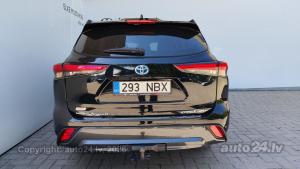 Melns Toyota Highlander 2024 Tallina, ar dzinēja tilpumu 2.49 L un nobraukumu 48 tūkst. km par 55995 €, foto 5 vietnē AUTOMOTO.COM.LV