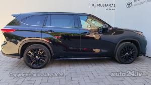 Melns Toyota Highlander 2024 Tallina, ar dzinēja tilpumu 2.49 L un nobraukumu 48 tūkst. km par 55995 €, foto 17 vietnē AUTOMOTO.COM.LV