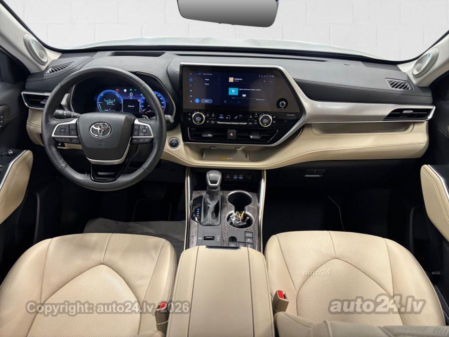 Melns Toyota Highlander 2024 Tartu, ar dzinēja tilpumu 2.50 L un nobraukumu 33 tūkst. km par 49990 €, foto 9 vietnē AUTOMOTO.COM.LV