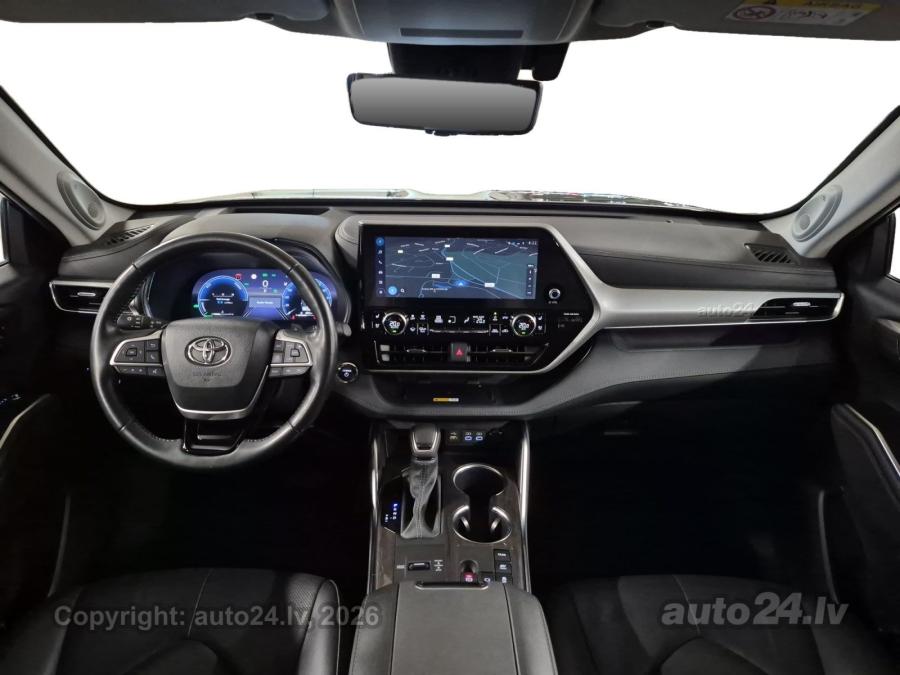 Black Toyota Highlander 2024 in Tallinn, with an engine capacity of 2.50 L and mileage of 88 thousand km for 47990 €, photo 9 on AUTOMOTO.COM.LV