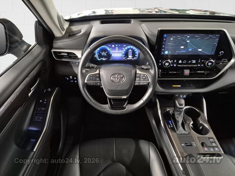 Black Toyota Highlander 2024 in Tallinn, with an engine capacity of 2.50 L and mileage of 88 thousand km for 47990 €, photo 10 on AUTOMOTO.COM.LV