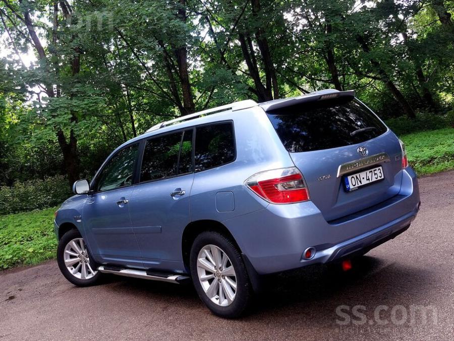 Zils Toyota Highlander 2008 Rīga, ar dzinēja tilpumu 3.30 L un nobraukumu 200 tūkst. km par 5990 €, foto 3 vietnē AUTOMOTO.COM.LV