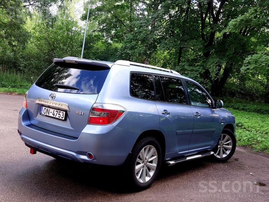 Zils Toyota Highlander 2008 Rīga, ar dzinēja tilpumu 3.30 L un nobraukumu 200 tūkst. km par 5990 €, foto 5 vietnē AUTOMOTO.COM.LV