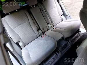 Zils Toyota Highlander 2008 Rīga, ar dzinēja tilpumu 3.30 L un nobraukumu 200 tūkst. km par 5990 €, foto 33 vietnē AUTOMOTO.COM.LV