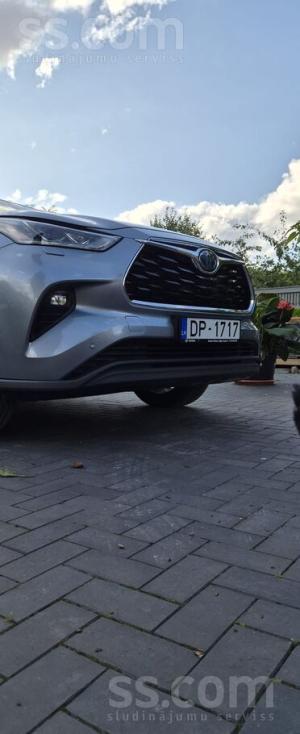 Zils Toyota Highlander 2021 Bauska, ar dzinēja tilpumu 2.50 L un nobraukumu 130 tūkst. km par 36900 €, foto 5 vietnē AUTOMOTO.COM.LV