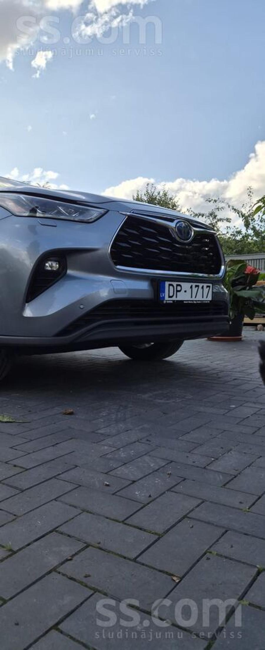 Zils Toyota Highlander 2021 Bauska, ar dzinēja tilpumu 2.50 L un nobraukumu 130 tūkst. km par 36900 €, foto 5 vietnē AUTOMOTO.COM.LV