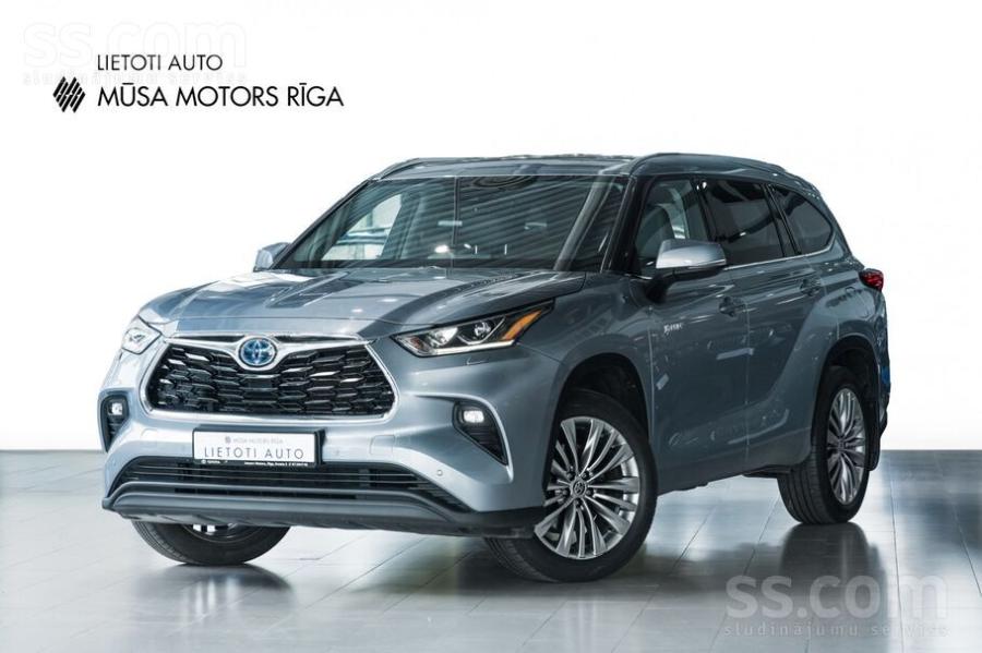 Zils Toyota Highlander 2021 Rīga, ar dzinēja tilpumu 2.50 L un nobraukumu 132 tūkst. km par 32500 €, foto 1 vietnē AUTOMOTO.COM.LV