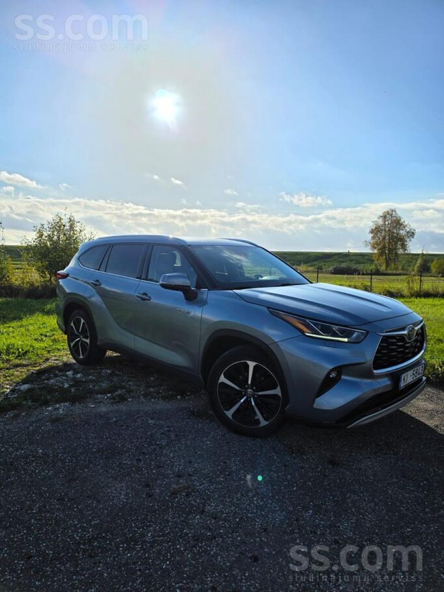 Zils Toyota Highlander 2021 Rīga, ar dzinēja tilpumu 2.50 L un nobraukumu 115 tūkst. km par 37500 €, foto 5 vietnē AUTOMOTO.COM.LV