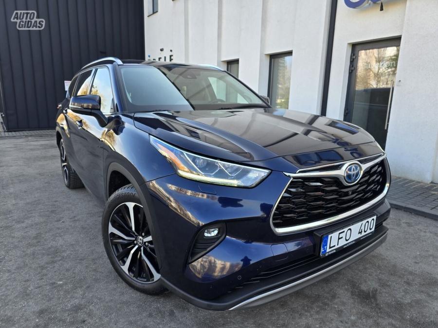 Zils Toyota Highlander 2022 Kauņa, ar dzinēja tilpumu 2.50 L un nobraukumu 151 tūkst. km par 37000 €, foto 1 vietnē AUTOMOTO.COM.LV