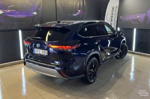Zils Toyota Highlander 2023 Avižieniai, ar dzinēja tilpumu 2.50 L un nobraukumu 16 tūkst. km par 49950 €, foto 3 vietnē AUTOMOTO.COM.LV