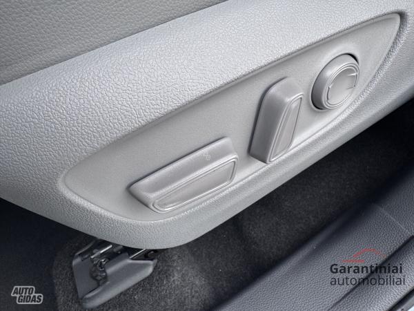 Zils Toyota Highlander 2023 Avižieniai, ar dzinēja tilpumu 2.50 L un nobraukumu 16 tūkst. km par 49950 €, foto 8 vietnē AUTOMOTO.COM.LV