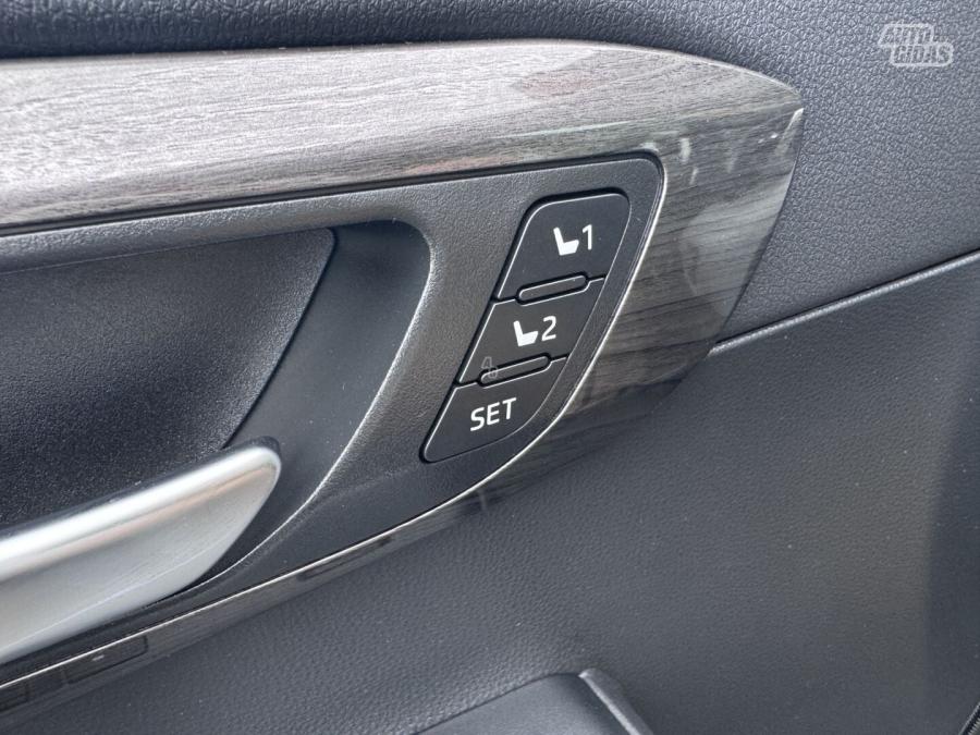 Zils Toyota Highlander 2023 Avižieniai, ar dzinēja tilpumu 2.50 L un nobraukumu 16 tūkst. km par 49950 €, foto 10 vietnē AUTOMOTO.COM.LV